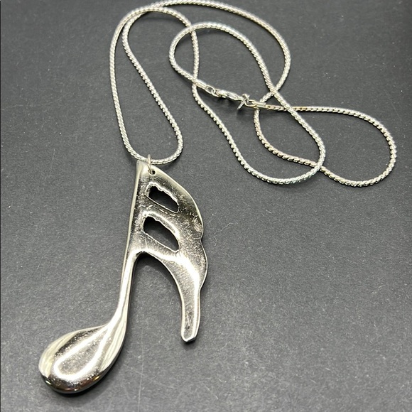 Roman | Jewelry | Vintage Rmn Chain Musical Note Pendant | Poshmark